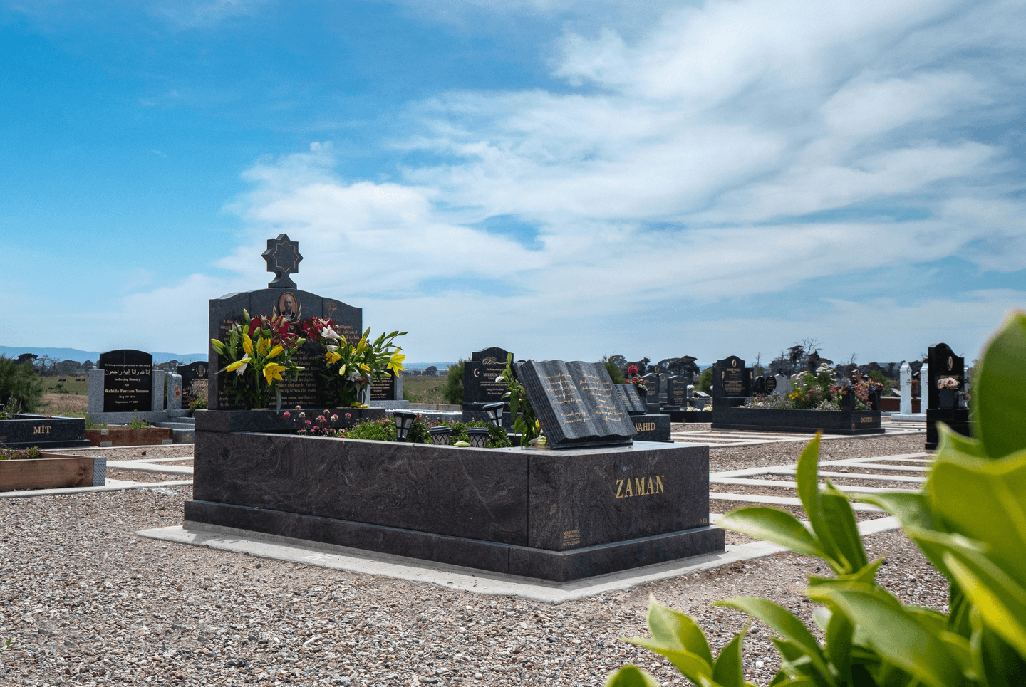 Burial options and services in Melbourne | SMCT