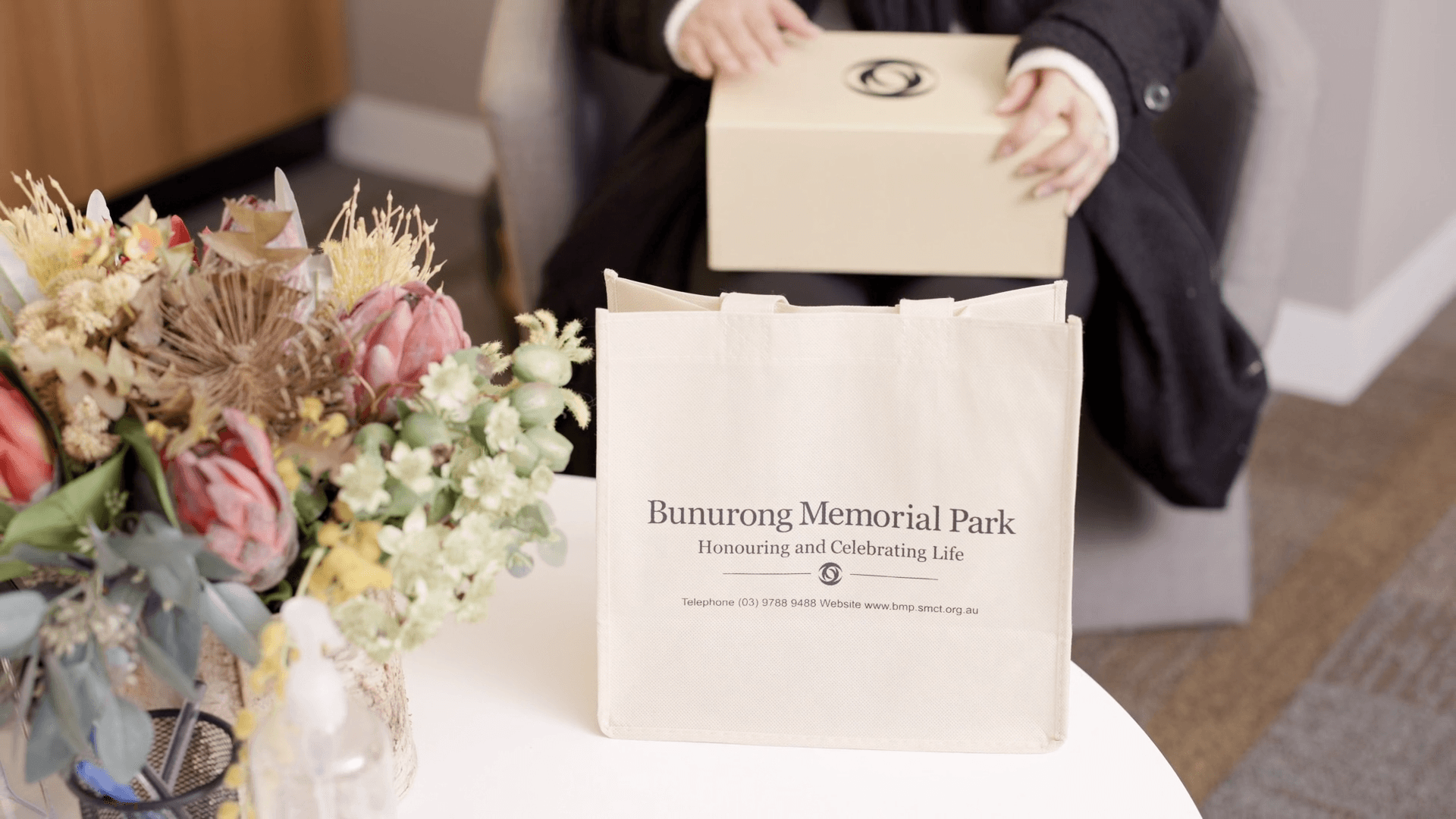 Cremation Urns in Melbourne | SMCT | SMCT